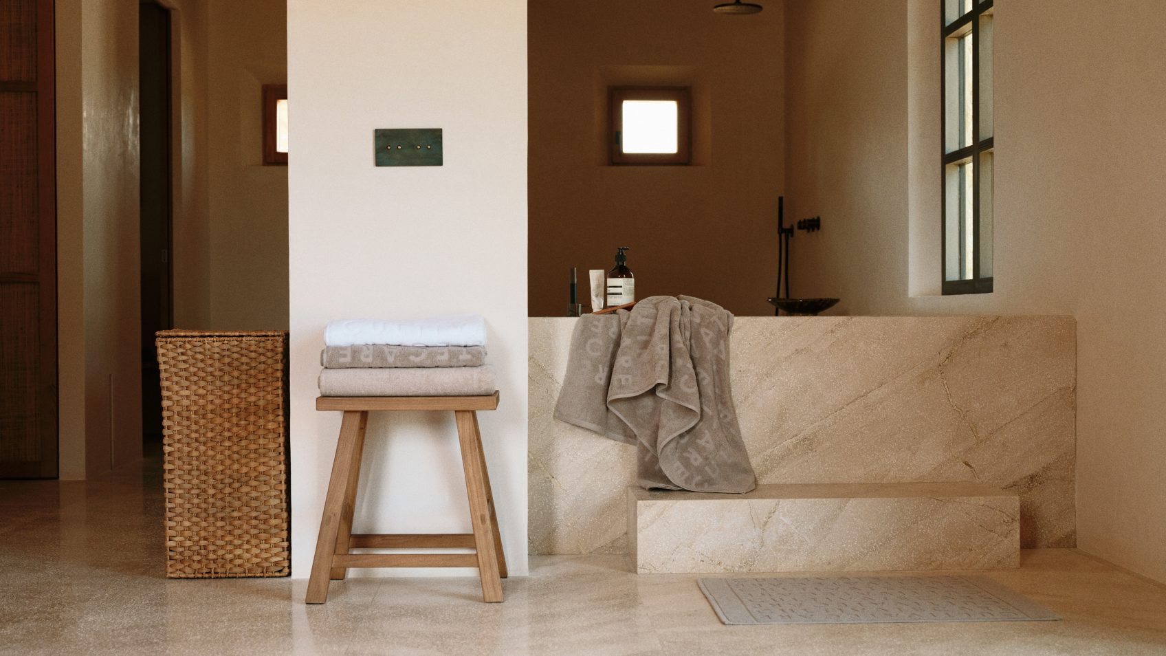 H&M Move launches the Wellness Edit: A radiant reset with SculptMove(TM ...