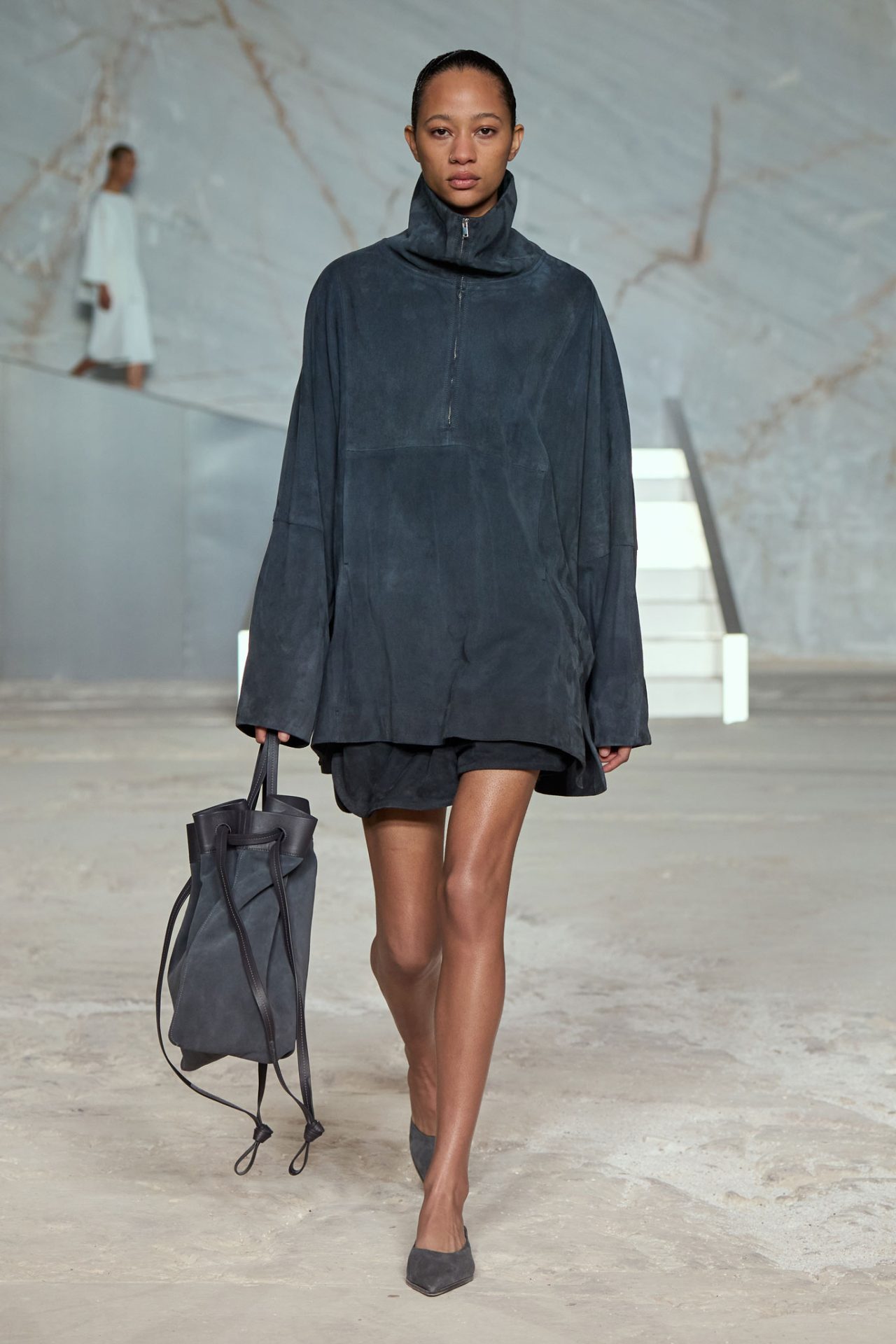 COS presents its Spring Summer 2025 collection in Athens - H&M Group